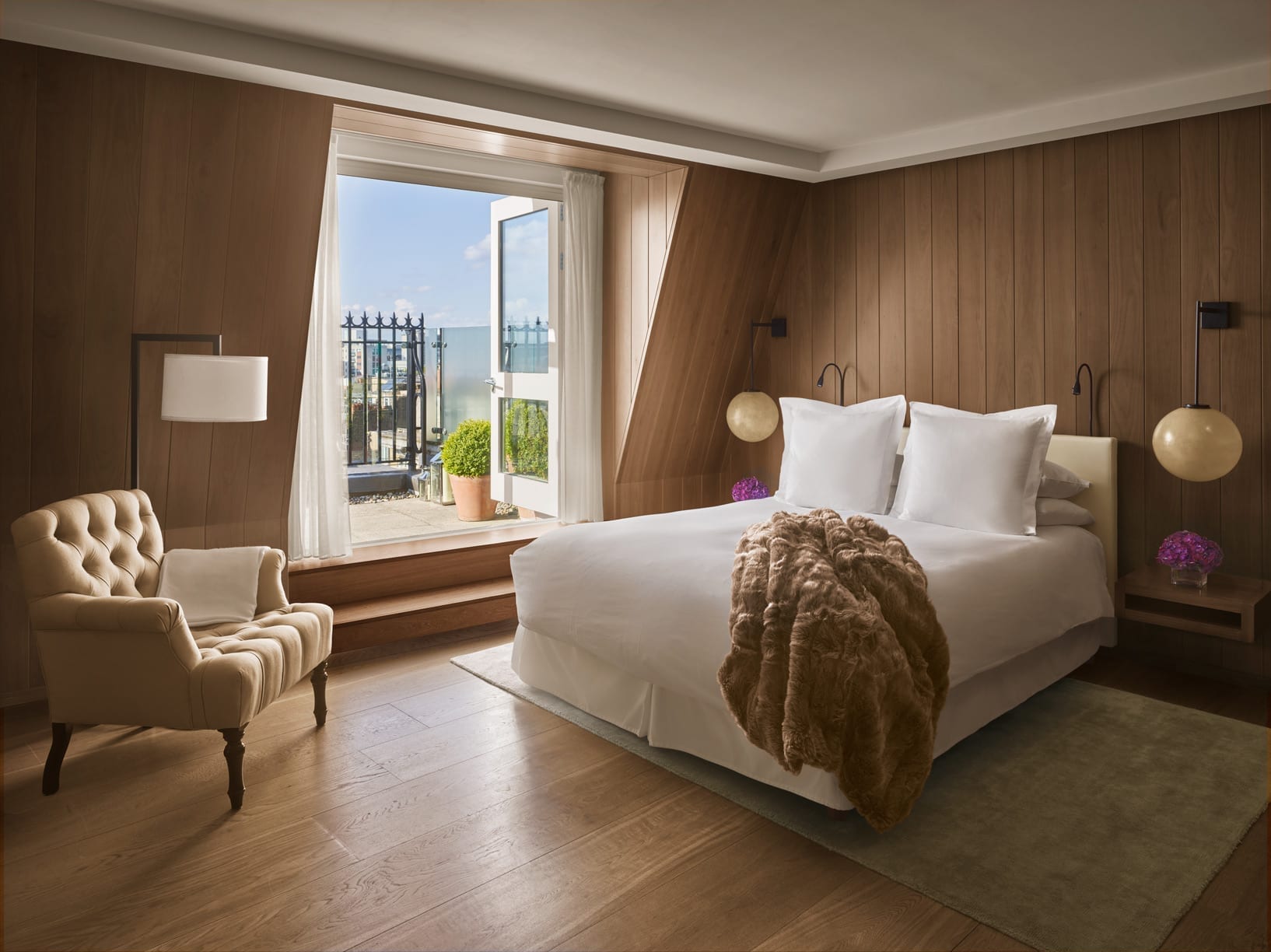 The London EDITION | Premier Terrace